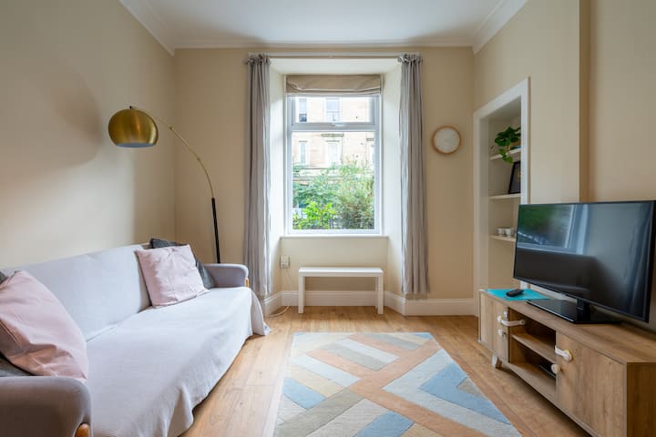Stylish & Cosy 2 Bed 2 Bathroom Flat In Leith - Édimbourg
