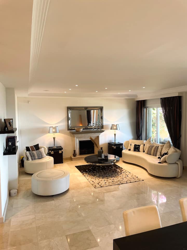 Luxury Family Villa By The Beach In Estepona - Estepona