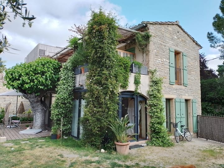 Charmante Villa En Pierre Avec Piscine & Jardin - Uzès