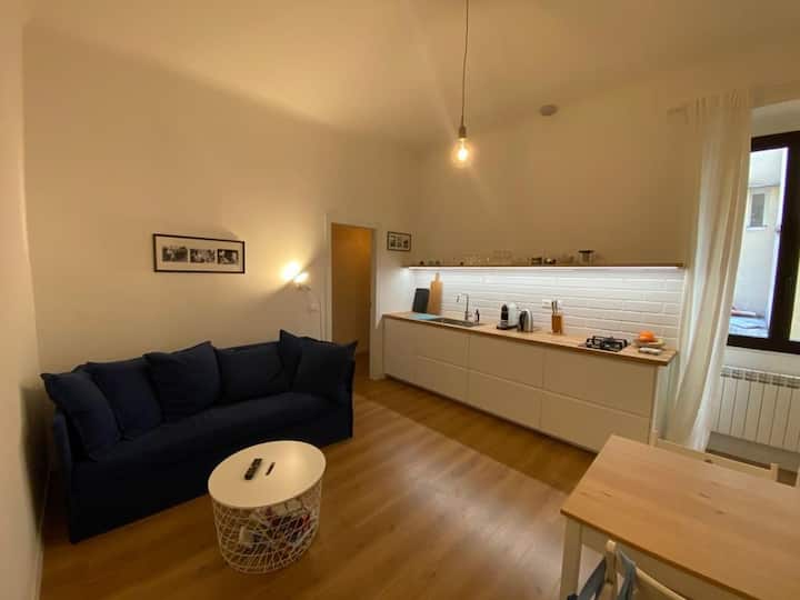 Modernes Apartment An Der Piazza - Triëst
