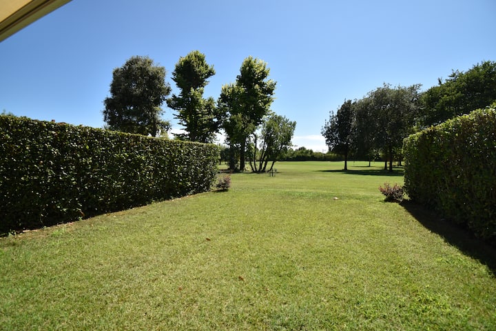 • Golf Jesolo Village • Piscina/park [+ Solarium] - Cavallino-Treporti