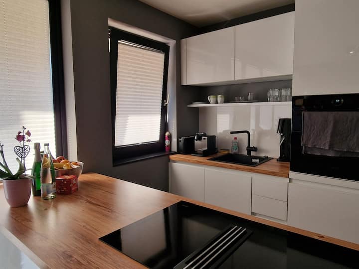 Stylish 2-bedroom Apartment In Prime Location - Esslingen