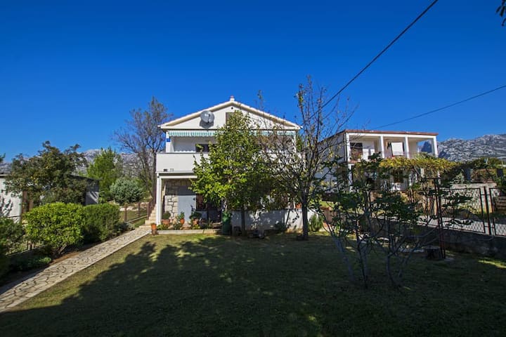 Seline Family Apartment - Starigrad-Paklenica