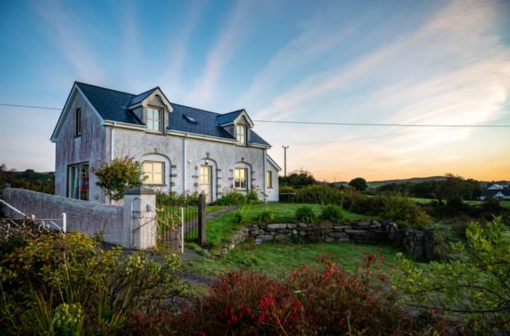 Gallán Mór Coastal Cottage, West Cork, Ireland. - Bantry