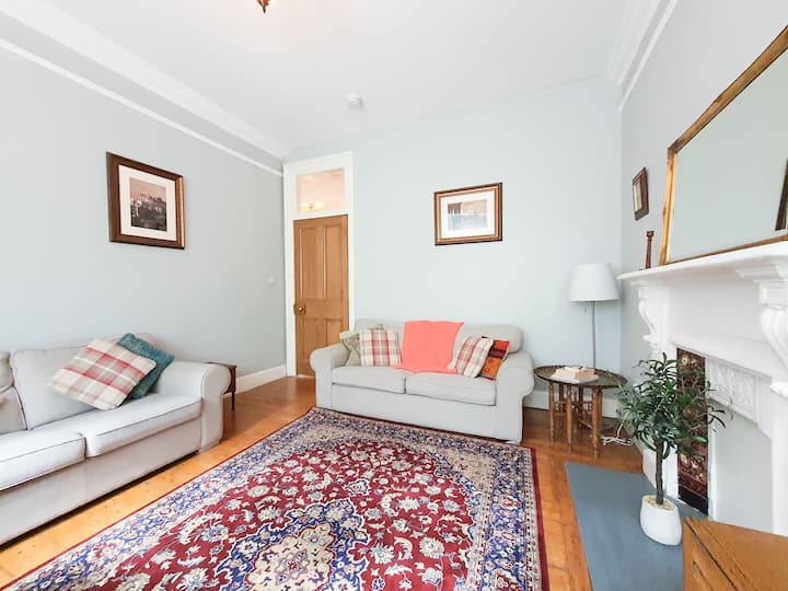 Entire 2-br Apt In Old Town Next To Royal Mile - Edinburgh