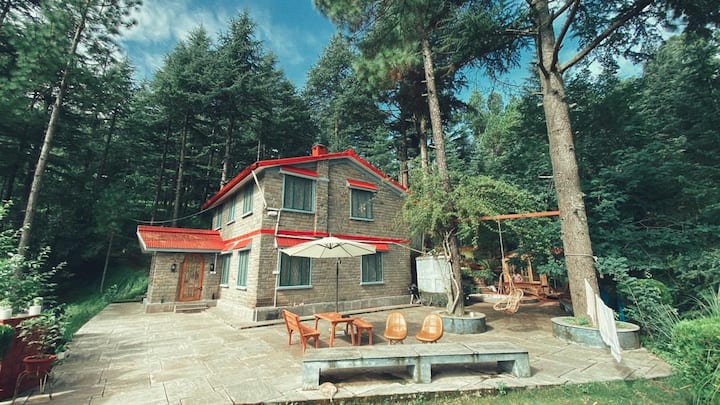 Shantiniketan: Three Bedroom Cottage - Almora