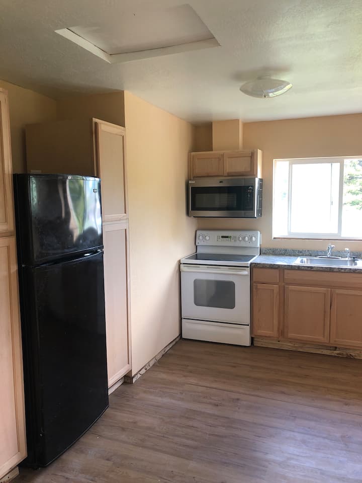 Marhoffer Meadow - Short Walk To Pebble Beach - Crescent City, CA