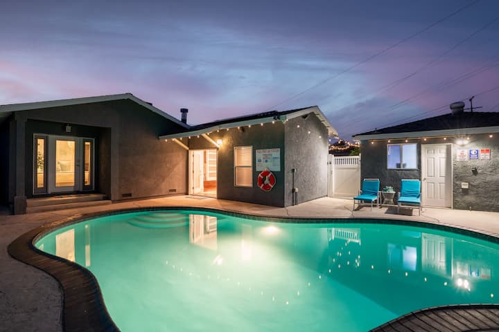 Palm Escape | Heated Pool + Game Area - Foosball - Long Beach, CA