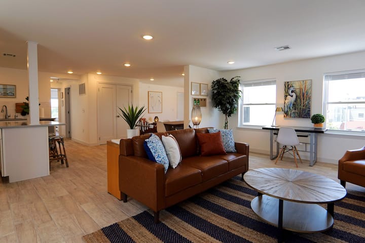 Modern Spacious Beach Getaway + Deck (604-5) - Seaside Heights