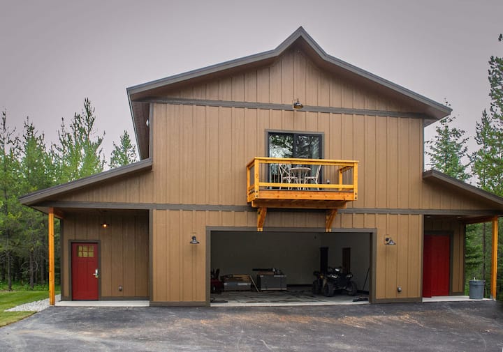 Brand New 1-bedroom Loft Apartment Near Glacier - West Glacier, MT