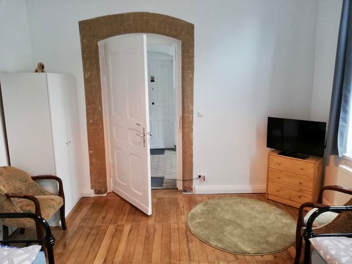 Helle Altbauwohnung Für Zwei - Berlin