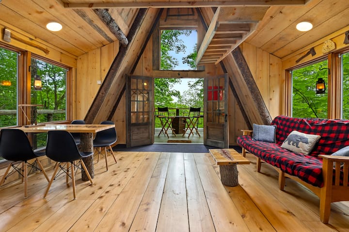 22 Best Treehouse Hotels And Vacation Rentals In New England, USA ...