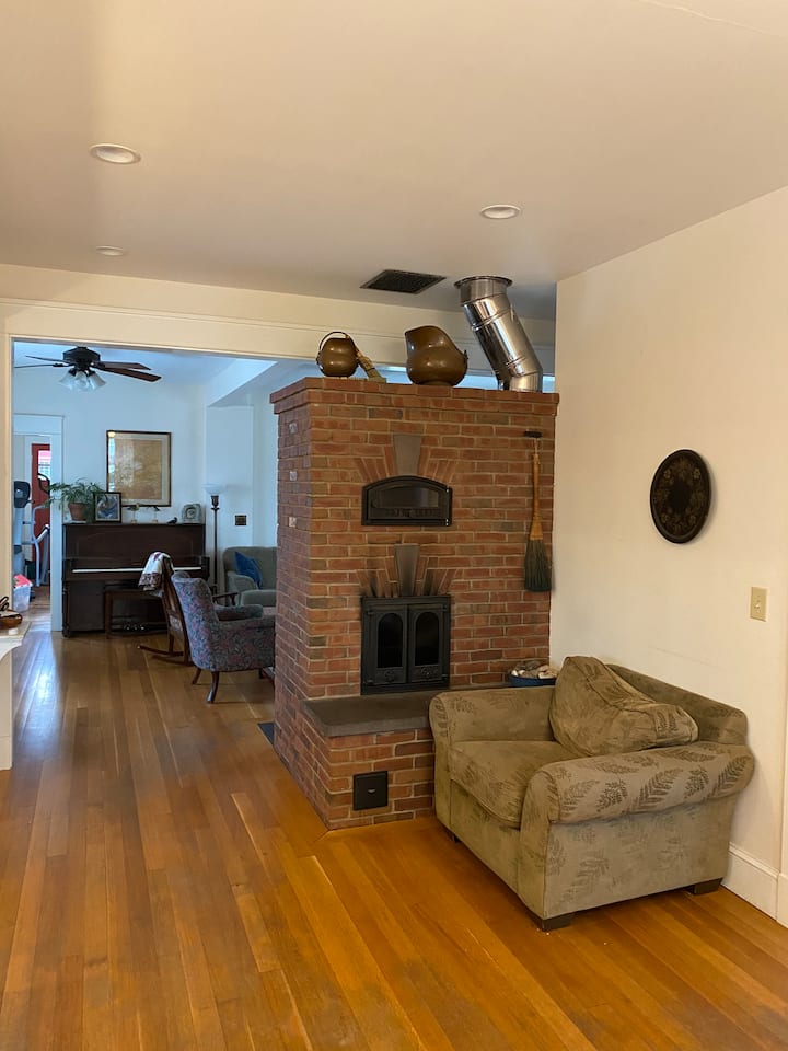 Private Three-room Suite In Family Home - Burlington, VT