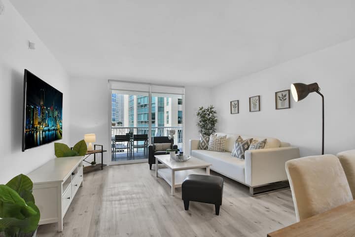 Club Huge 1 Bedroom With Brand New Kitchen - Miami