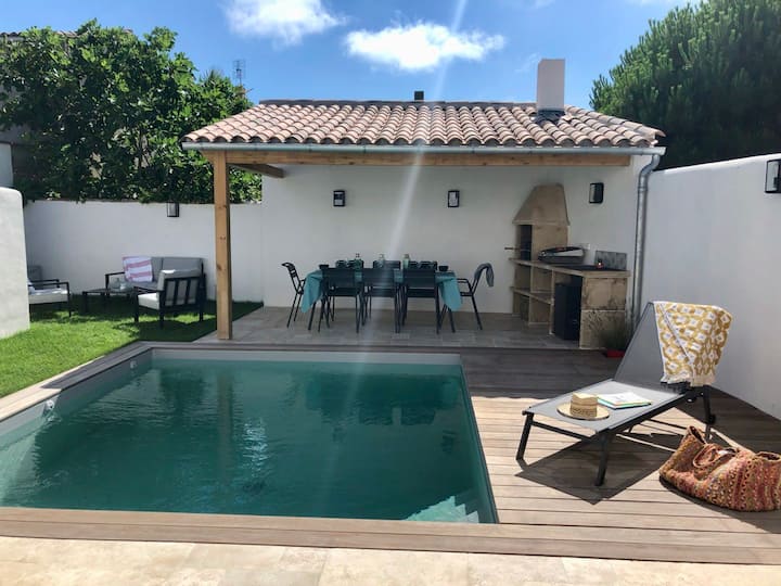Authentique Maison De Village Avec Piscine - Île de Ré