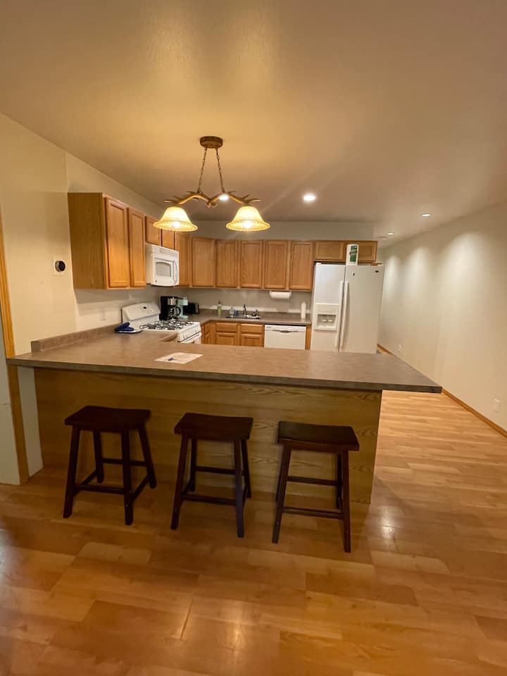 Eagles Landing. 1 Bedroom, 1 Bath With Laundry - Valdez, AK