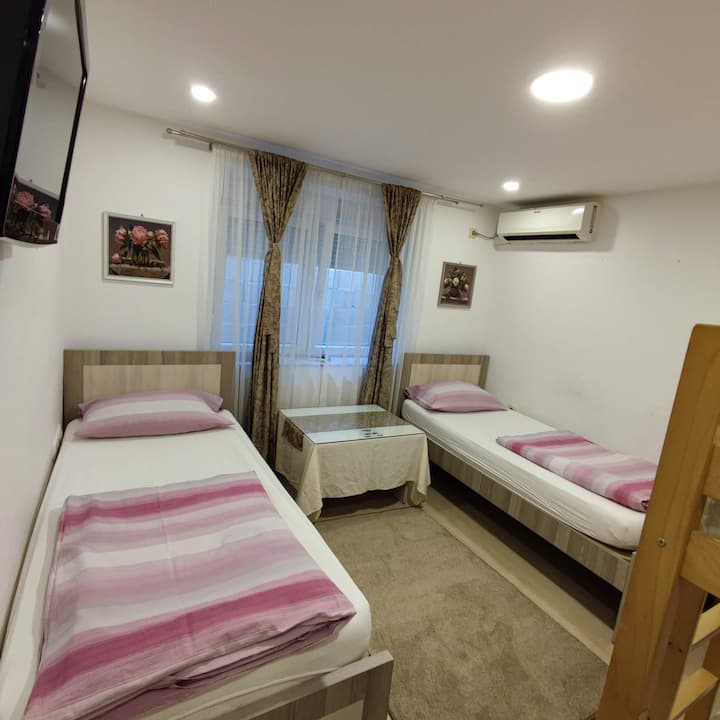 Room 2: Lovely Room For 4 People With Free Parking - Mostar
