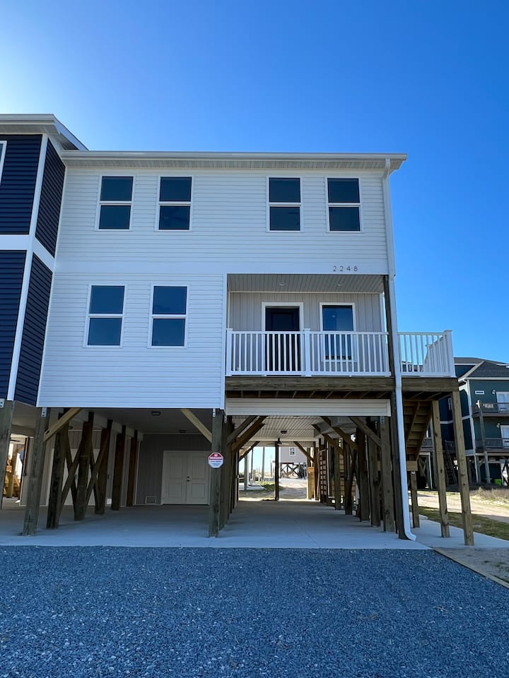 The North End, Family Friendly & Spacious - North Topsail Beach, NC