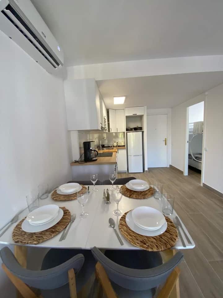 Precioso Apartamento Con Piscina (En Temporada) - Salou