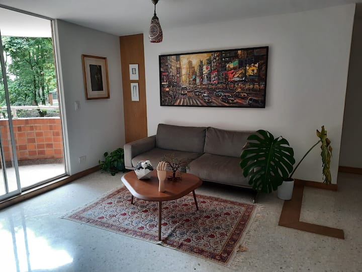 Wonderful Whole Apartment In Castropol, Poblado - Medellín
