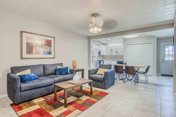 Big Family? West, Come On And Enjoy All Duplex A+b - El Paso, TX