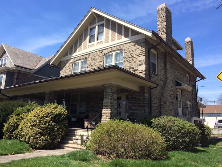 Triangle Area Two Bedroom Two Bath - Wilmington, DE