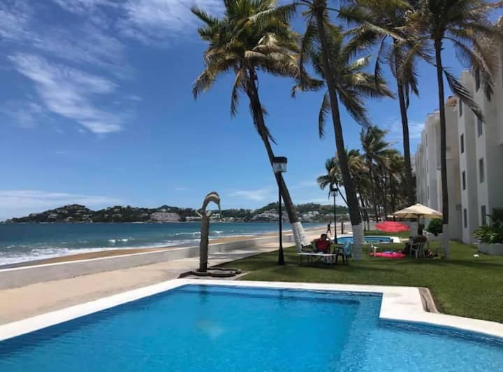 Hermoso Departamento A Pie De Playa Con 2 Albercas - Manzanillo, Colima, Mexico