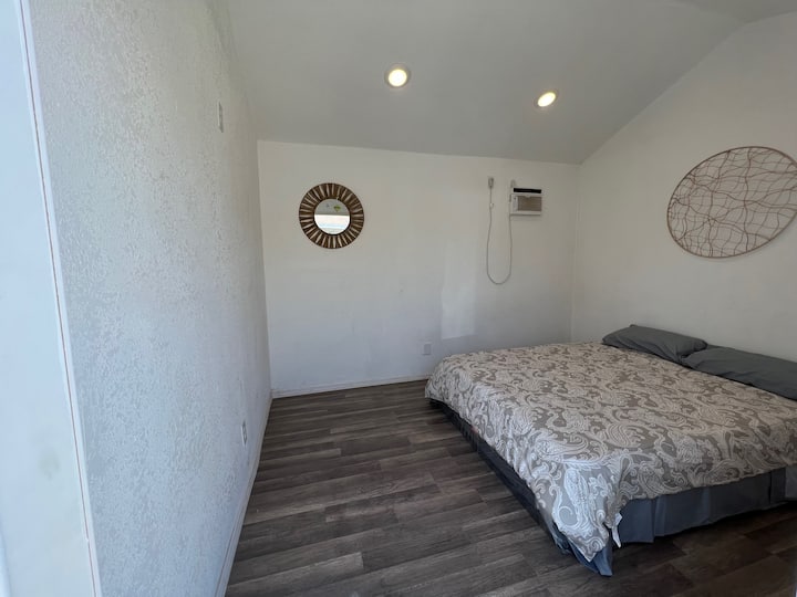 Unit #6: 5 Min. Walk To Nos Ctr. - Redlands, CA