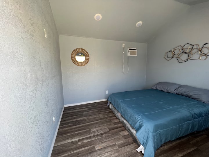 Unit #8: 5 Min. Walk To Nos Ctr. - San Bernardino, CA