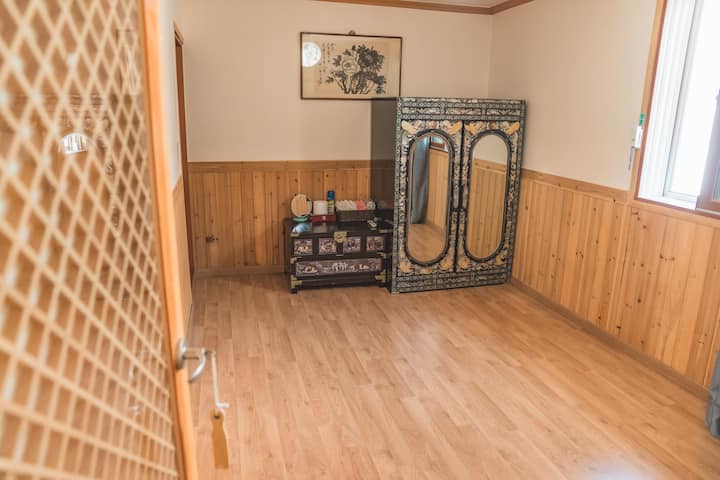 Hanok Village Dajeong (Moglyeon2) - Jeonju-si