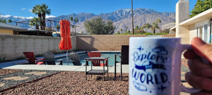 Cozy Palm Springs Home Close To Everything - Palm Springs, CA