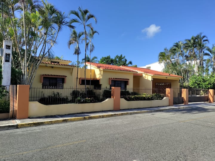 Cheerful House With Pool - La Romana