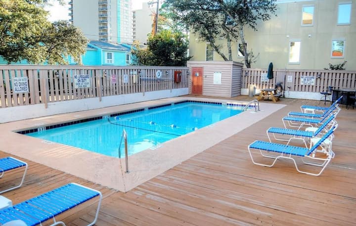 Pelican Perch With Pool, & 3 Porches! - Myrtle Beach, SC