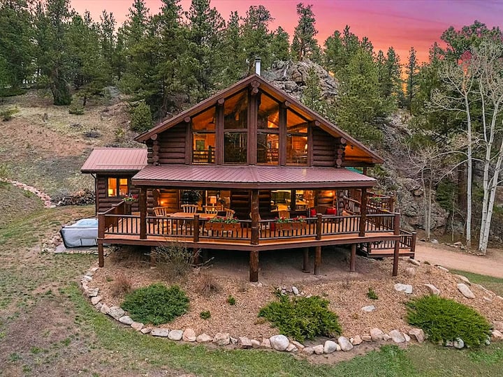 Classic Log Cabin Near Rocky Mt Nat'l Park And Ski - Allenspark, CO