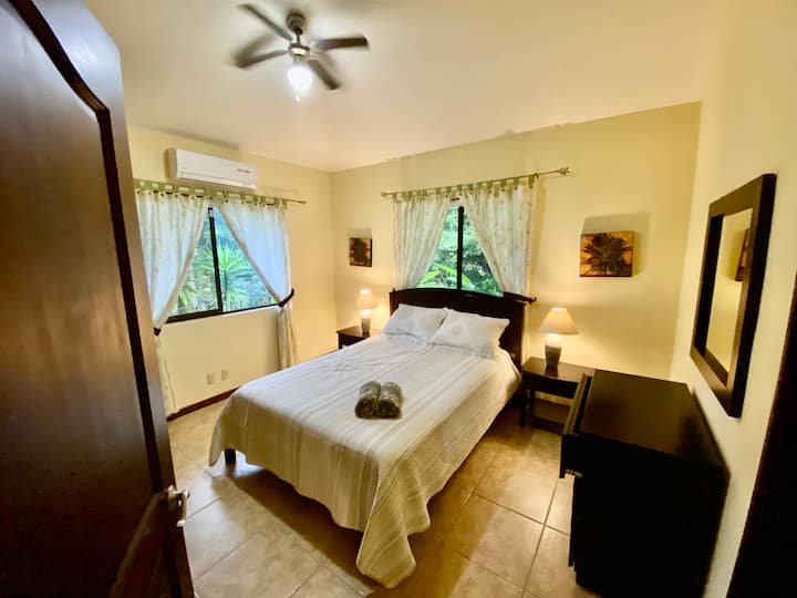 Villa 1b Toucan Valley Jungle Resort - Palmar Norte