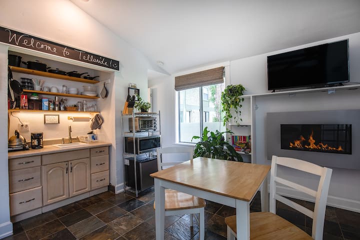 Studio 107: Steps To All Of Telluride W/ Hot Tub! - Telluride, CO