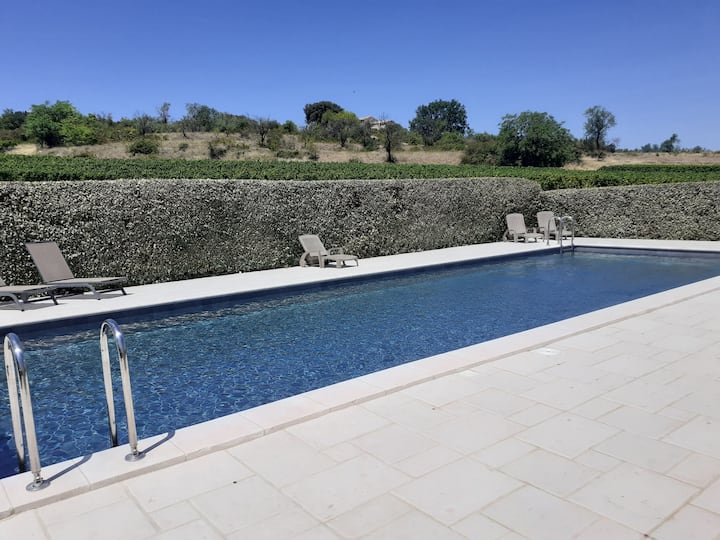 Gîte 2 Pers Rez De Chaussée Avec Grande Piscine - Provence-Alpes-Côte d'Azur (PACA)