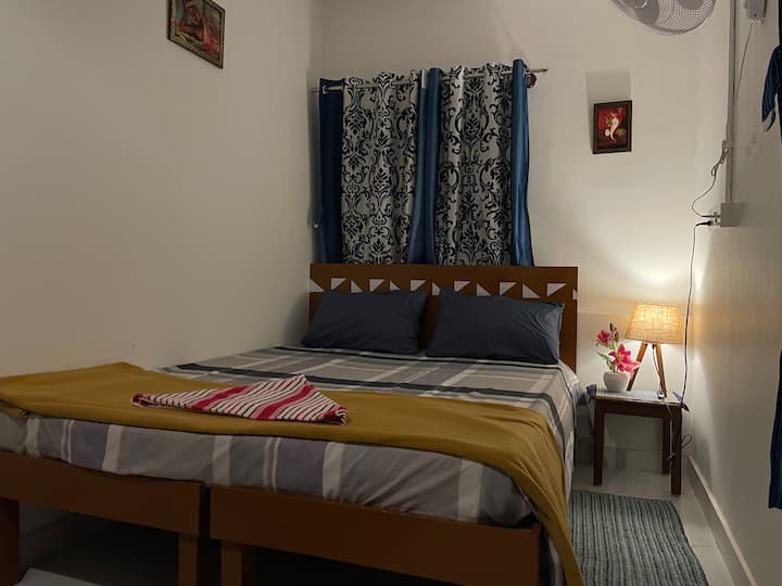 Tranquil Terrace Private Room - Aikyam Residence - Bengaluru