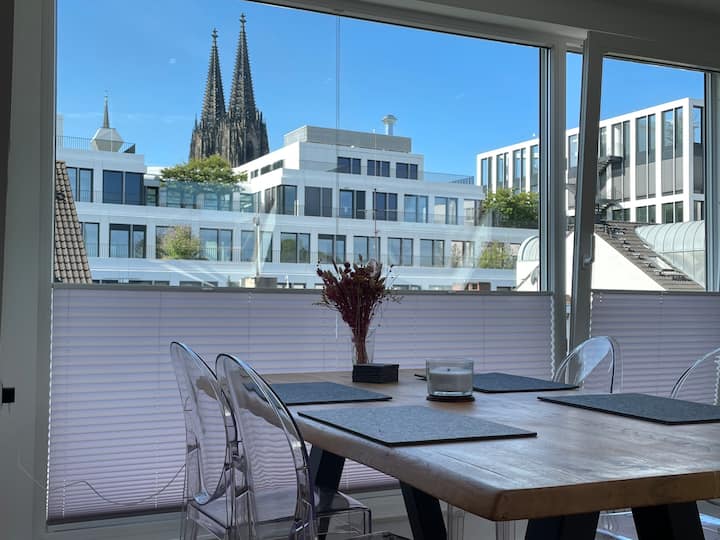 Luxuriöse Wohnung Mit Domblick / 200m Zum Hbf - Köln
