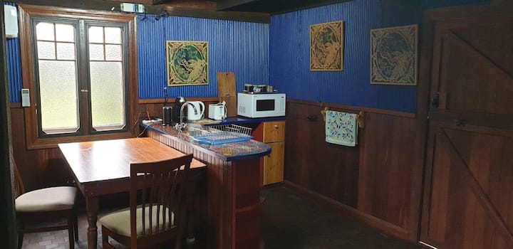 "Dairy" Historic Accommodation With Mod Cons - Northam