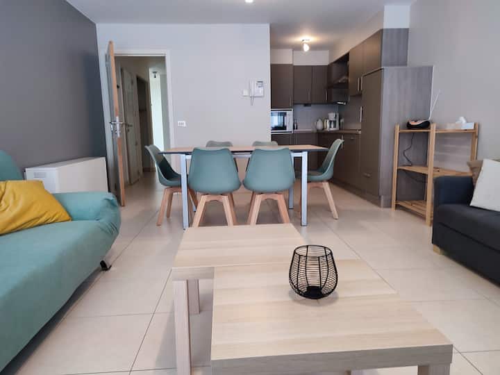 Drie Slaapkamers, Heel Dicht Bij Zee En Met Garage - Bredene