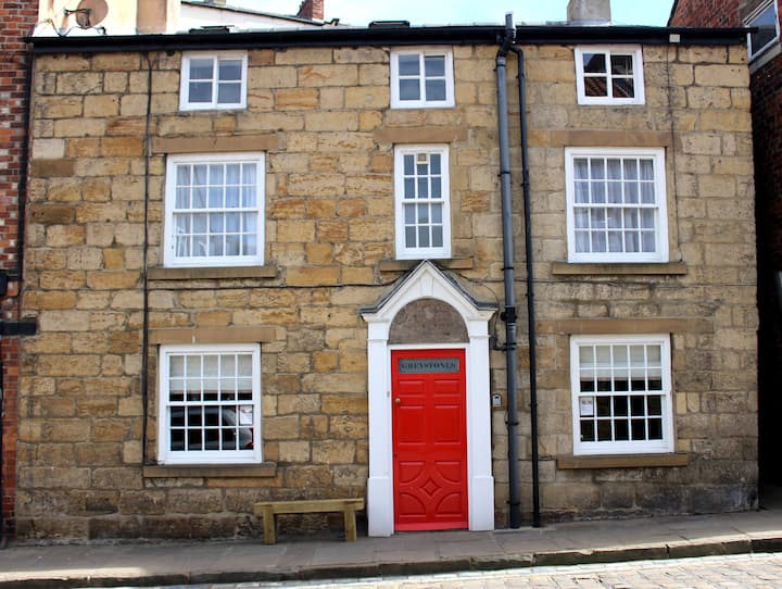 Greystones - Staithes - Staithes