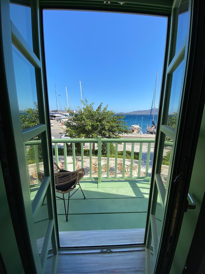 @Mentor Home Adamas - Milos