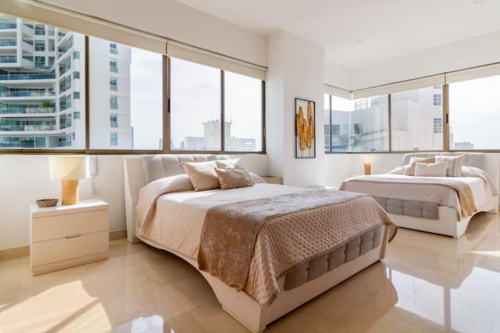 Luxury Penthouse In The Most Exclusive Zone - Cartagena