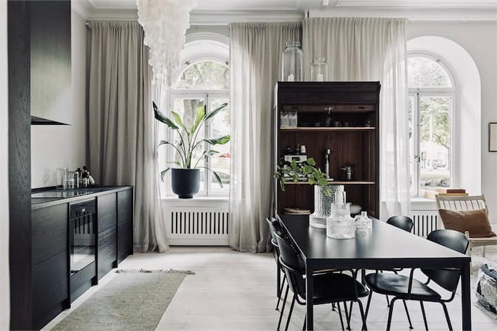 Fantastisk Lägenhet Med Egen Uteplats - Stockholm