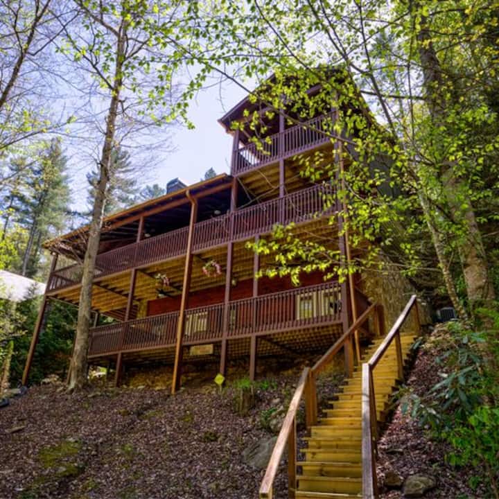 The Holidays On The Toccoa - Riverfront Relaxation - Blue Ridge, GA