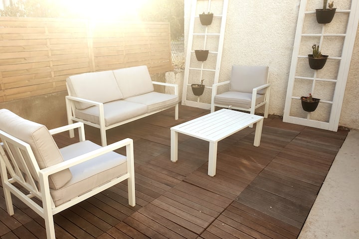 Appartement-1-prive, Terrasse, Parking Et Jardin - Passa