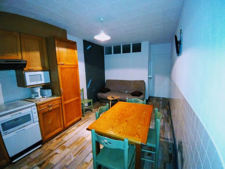 Villa Sancydéal, Gîte Vendeix, 2-4 Personnes - Murat-le-Quaire