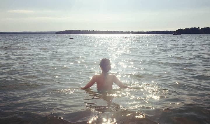 Sandy Beach Cottage - Steps To Lake Simcoe - Orillia