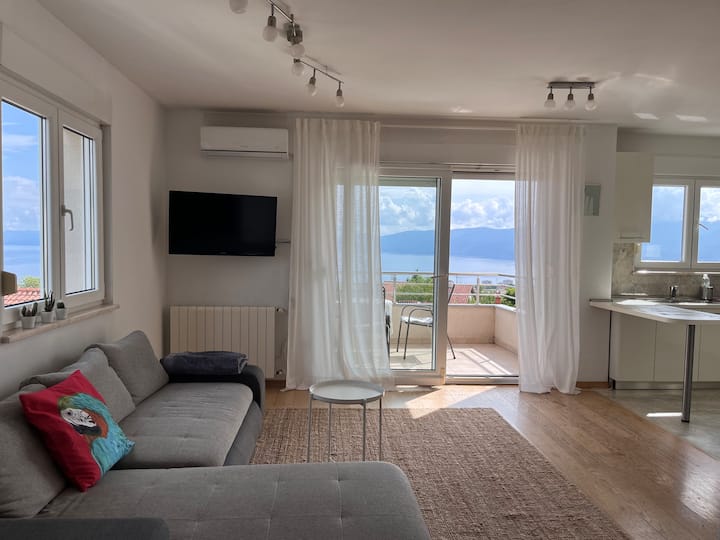 Two-bedroom Deluxe Apartament With Ocean View - Rijeka
